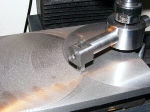Fly Cutters in CNC Milling: Maximizing Precision and Efficiency