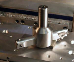 Fly Cutters in CNC Milling: Maximizing Precision and Efficiency