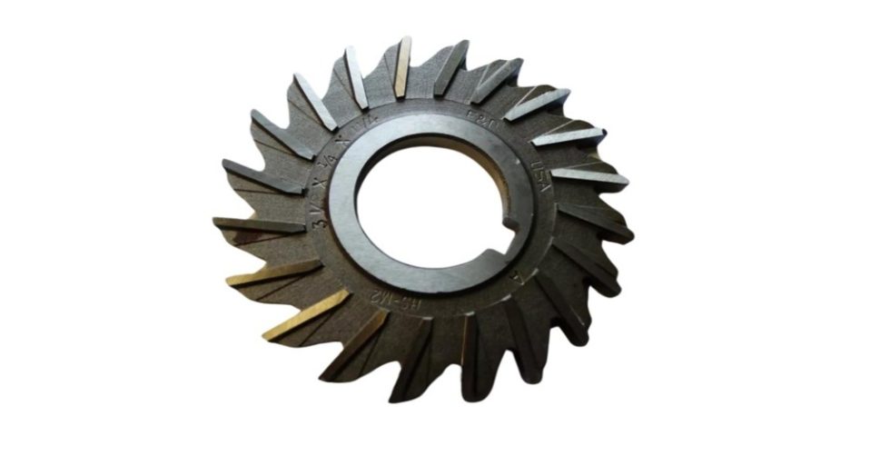 Plain Milling: Process, Types, Benefits, & Applications